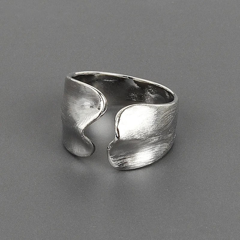 Simple Geometric Adjustable Wave Ring