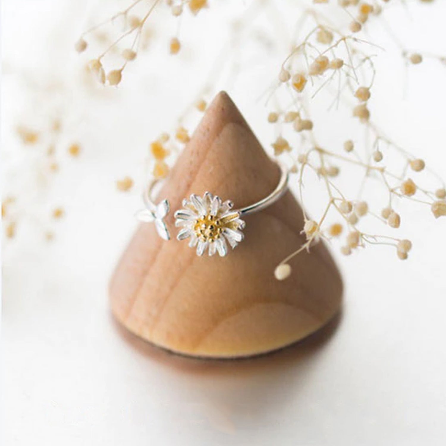 Adjustable Cute Little Daisy Ring