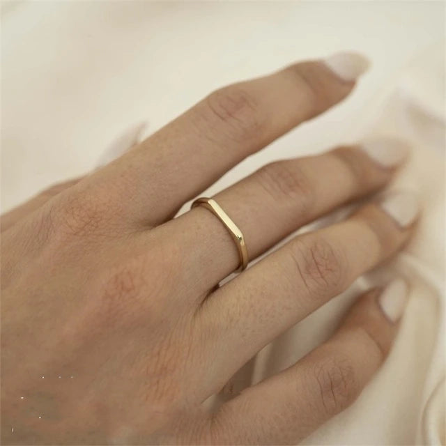 Simple Classic Horizontal Strip Ring